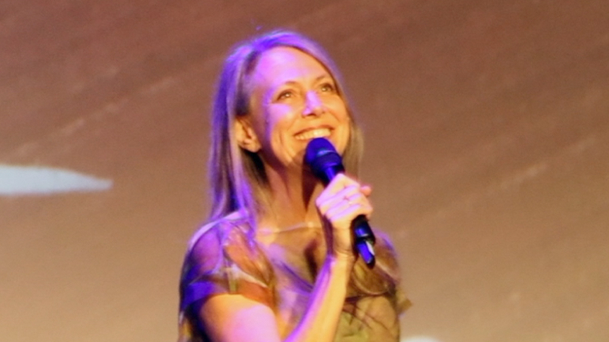 Karen Knowles - Opening Hearts Through Song